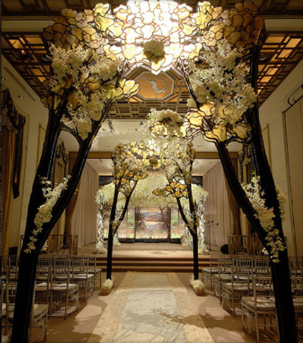 Top ways to use flowers at your wedding - Modern Wedding