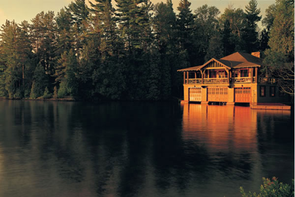 Honeymoon Destinations Around the World - Modern Wedding