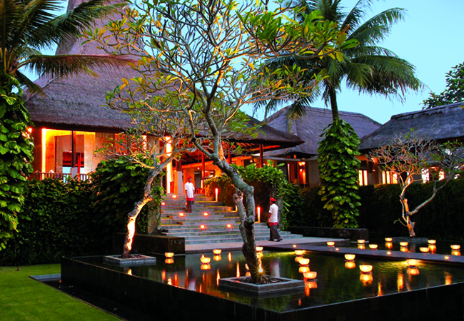 Maya Ubud - Modern Wedding