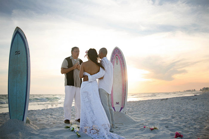 10 Wedding Ceremony Ideas That Won't Break Your Budget