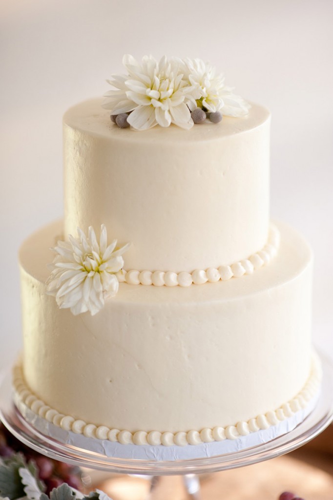 White wedding cakes