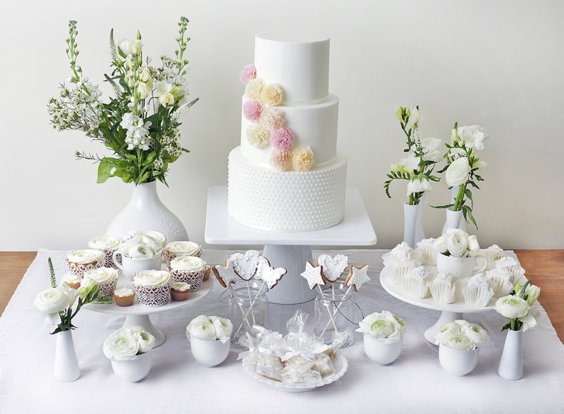 White wedding cakes