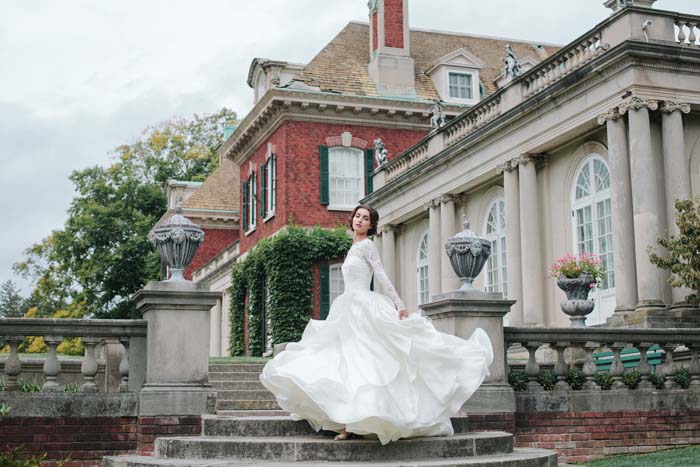 Sareh Nouri Fall 2016 Bridal Collection - Modern Wedding