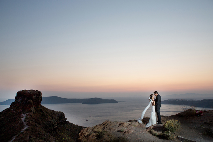 The Perfect Destination Wedding in Santorini - Modern Wedding
