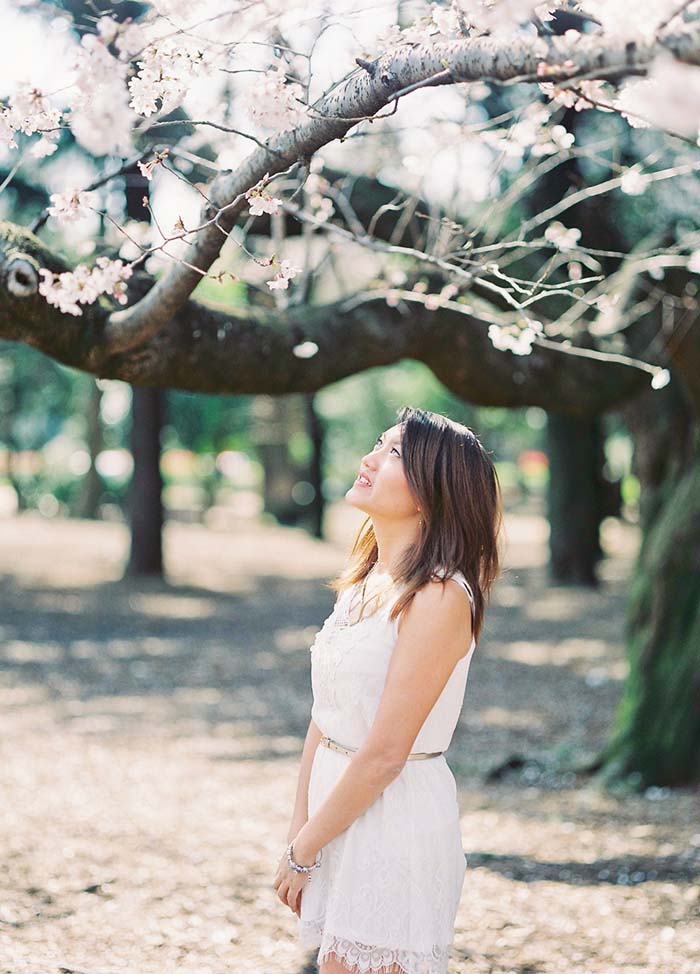 A Cherry Blossom Engagement Shoot In Japan - Modern Wedding