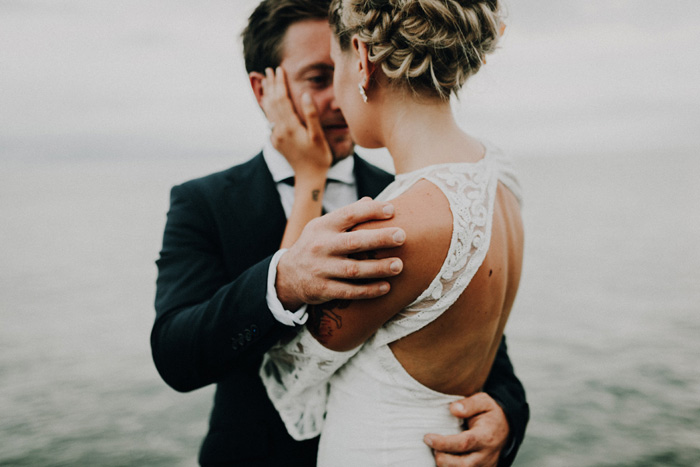 Ashley And Byron's Colourful Coastal Celebration In Hawaii
