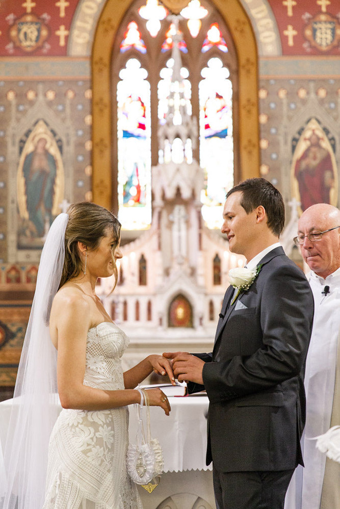 Nick And Laura's Stunning Spring Celebration - Modern Wedding