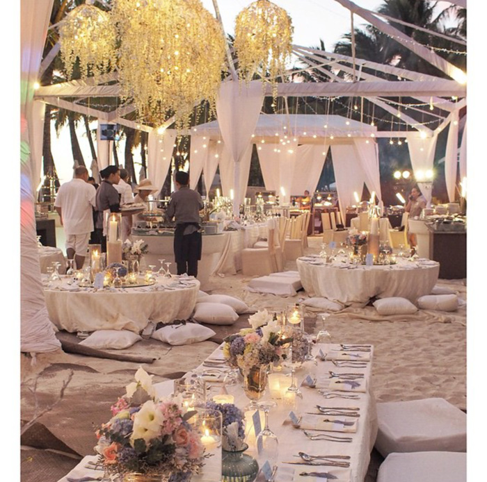 How To Host An Intimate Wedding Celebration - Modern Wedding
