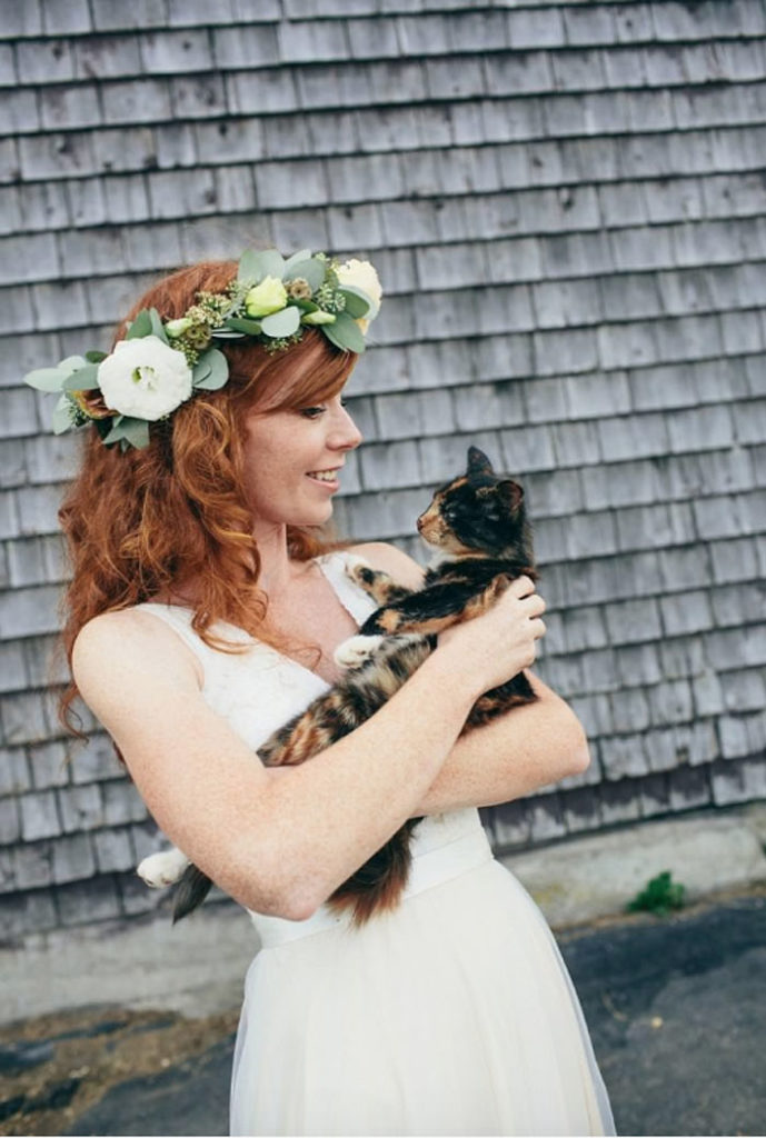 Proof That Animals Are The Best Wedding Guests - Modern Wedding