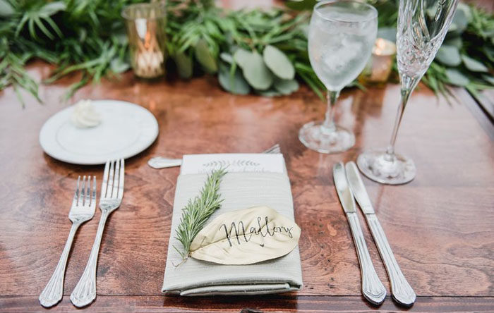 We Are Obsessed With These Unique Wedding Place Cards