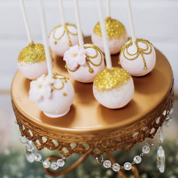 Wedding Sweet Treats Too Pretty To Eat - Modern Wedding