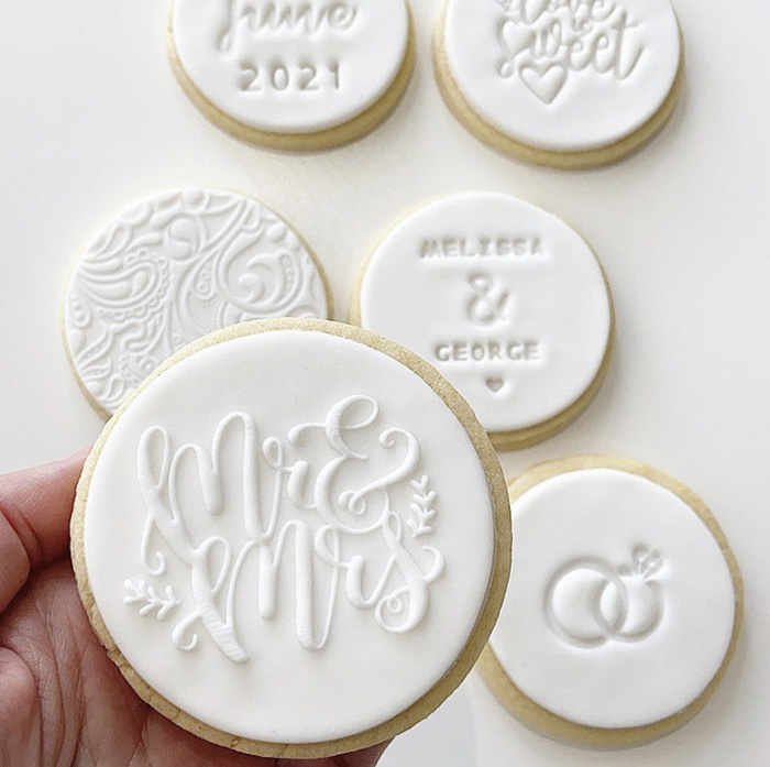 Wedding Sweet Treats Too Pretty To Eat - Modern Wedding