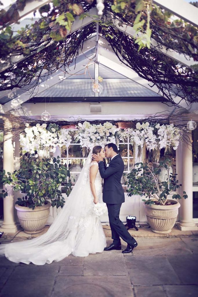 Your Guide To Wedding Colour Palettes! - Modern Wedding