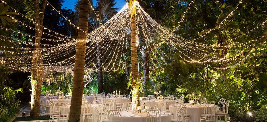 Tirtha Bridal - Modern Wedding