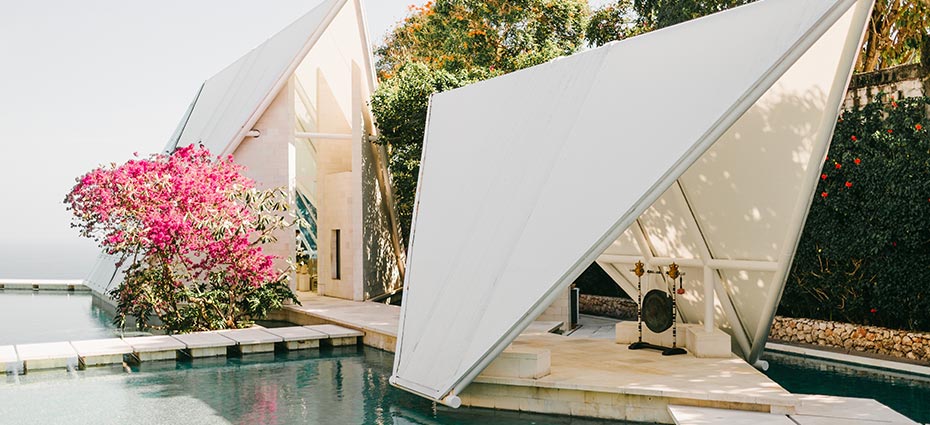 Tirtha Bridal - Modern Wedding