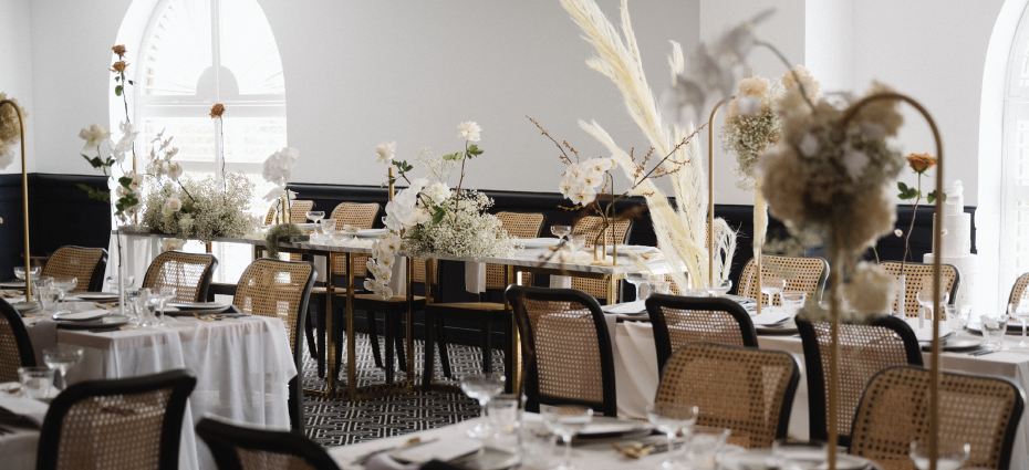 The Greek Club - Modern Wedding