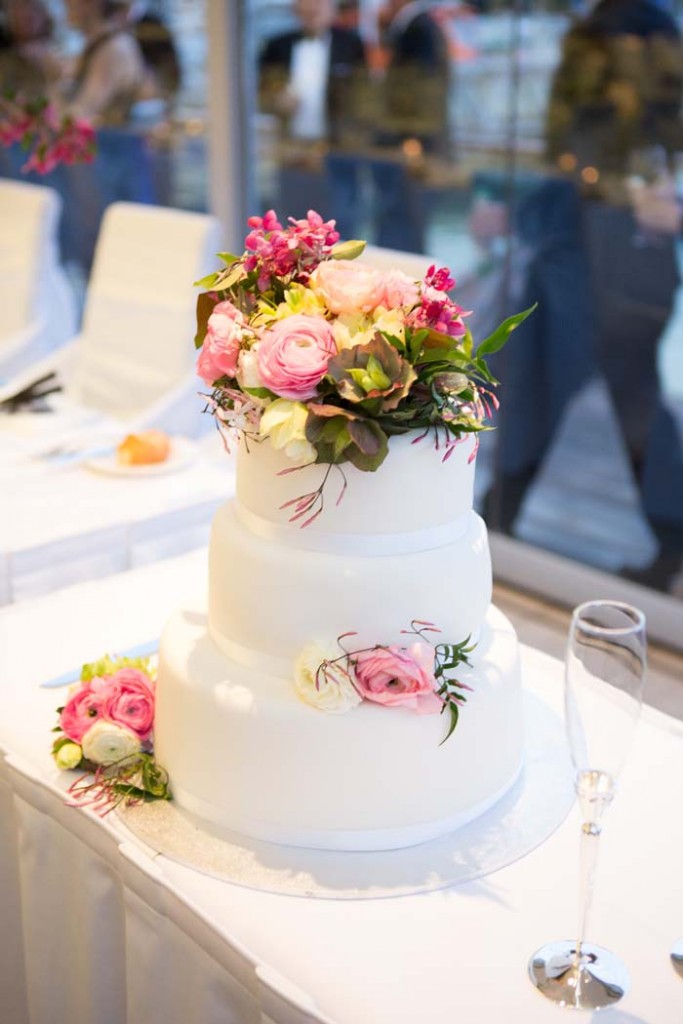 A Wedding Day With A Viral Wedding Picture